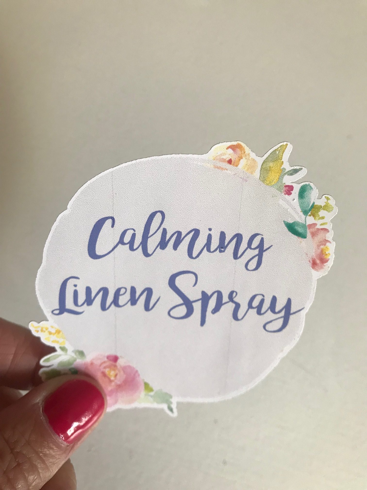 Natural Calming Linen Spray DIY - The Ruffled Daisy