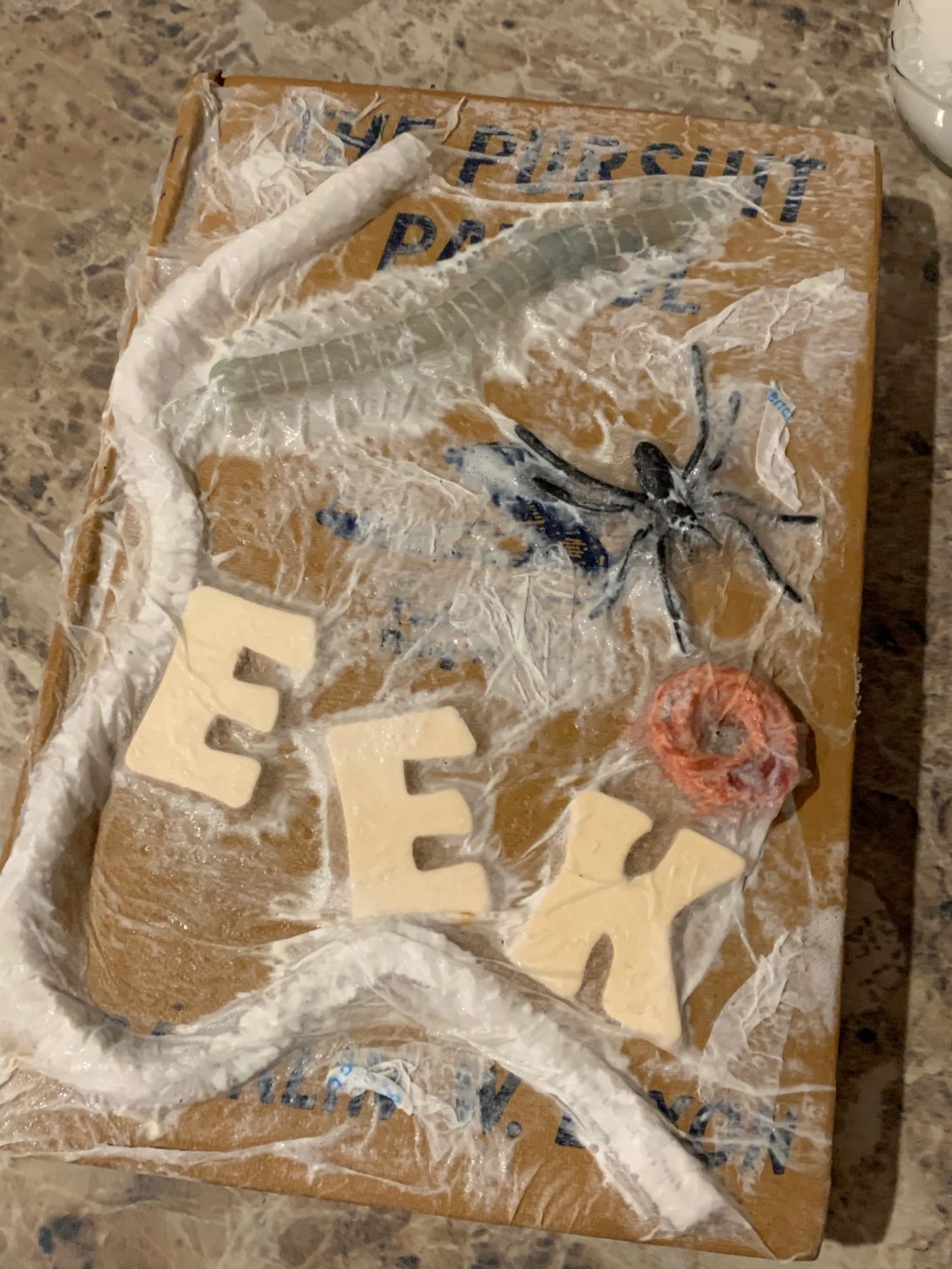 Spooky Halloween Book DIY