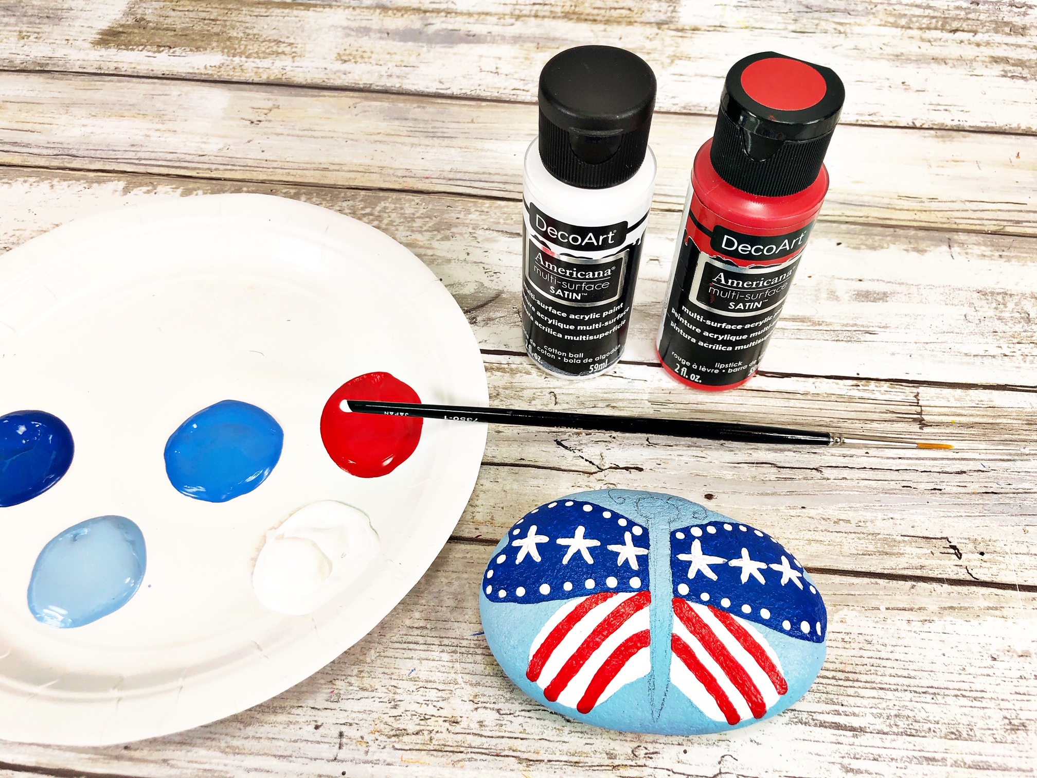 Patriotic Painted Rocks